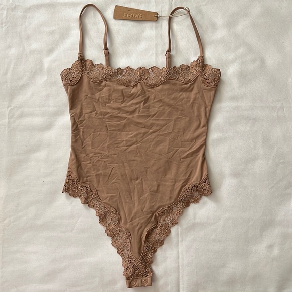 SKIMS | Tops | Skims Fits Everybody Corded Lace Cami Bodysuit | Poshmark